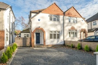 Semi-detached House for sale in Rowan Walk, , BR2 | Langford Russell