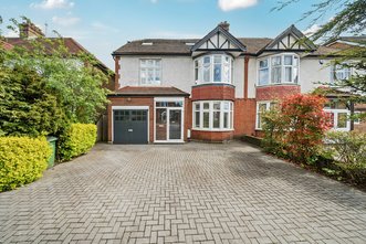 Semi-detached House in Court Road, , SE9 | Commercial