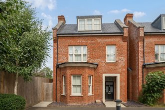 Detached House for sale in Avery Close, , BR3 | John Payne