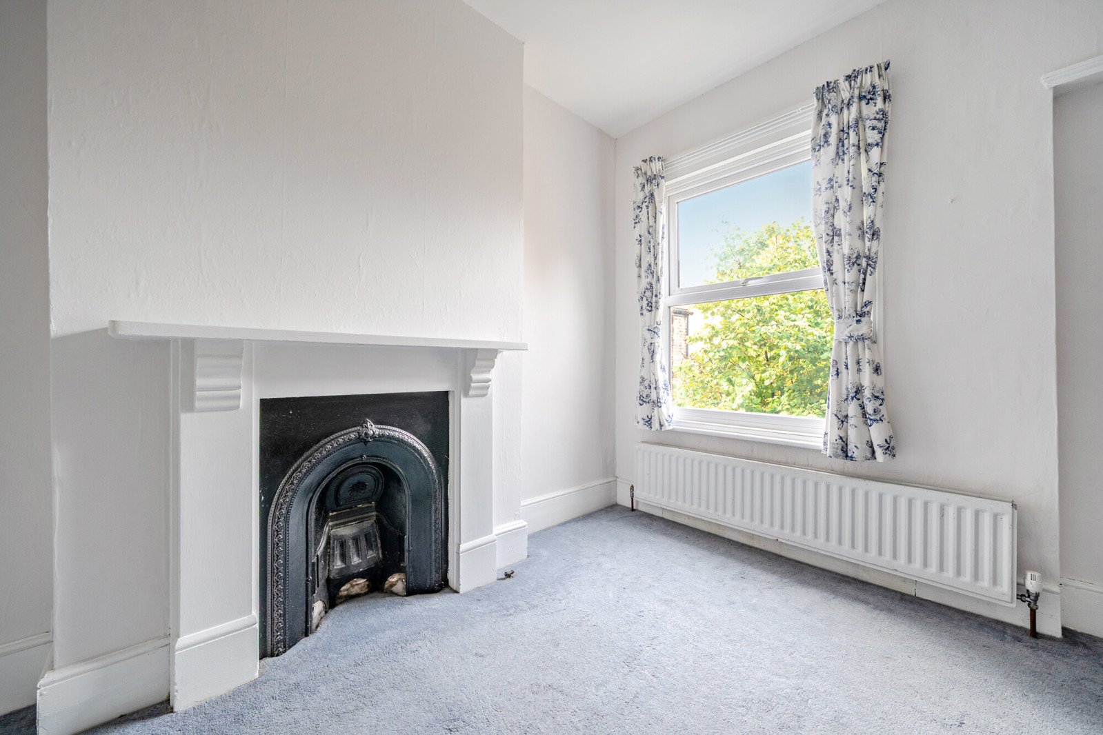 Semi-detached House for sale in Hamilton Road, , DA15 | Acorn