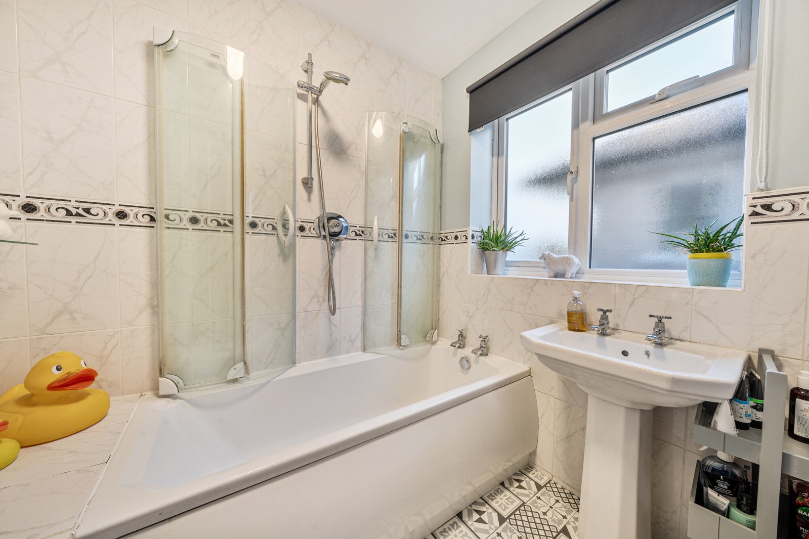 Detached House for sale in Hawes Lane, , BR4 | Langford Russell