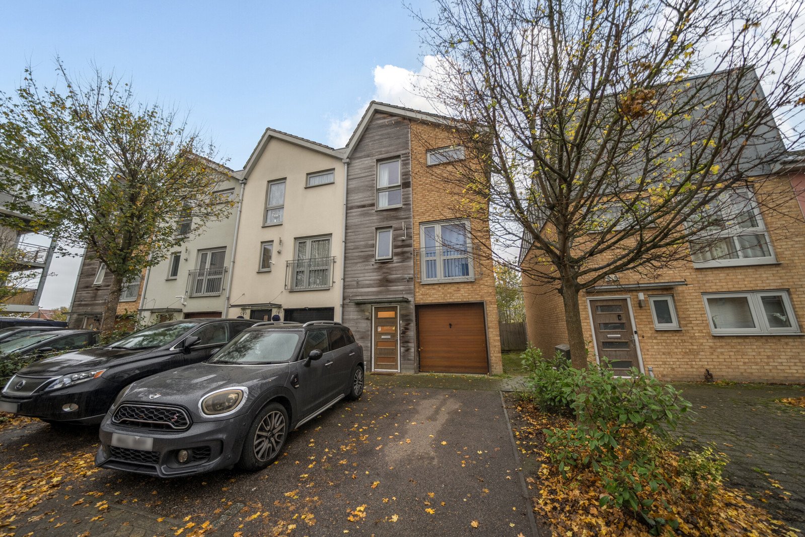 End Of Terrace House for sale in Cameron Drive, Kent, , DA1 | Acorn