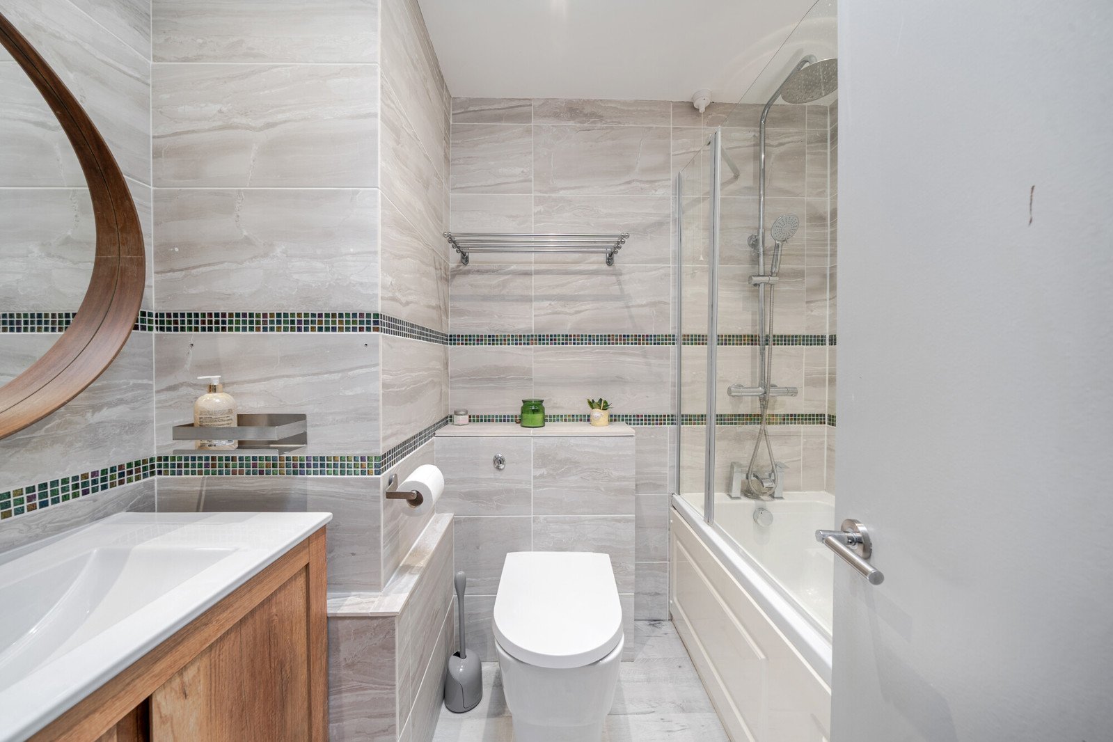Apartment for sale in Burnt Ash Hill, , SE12 | John Payne