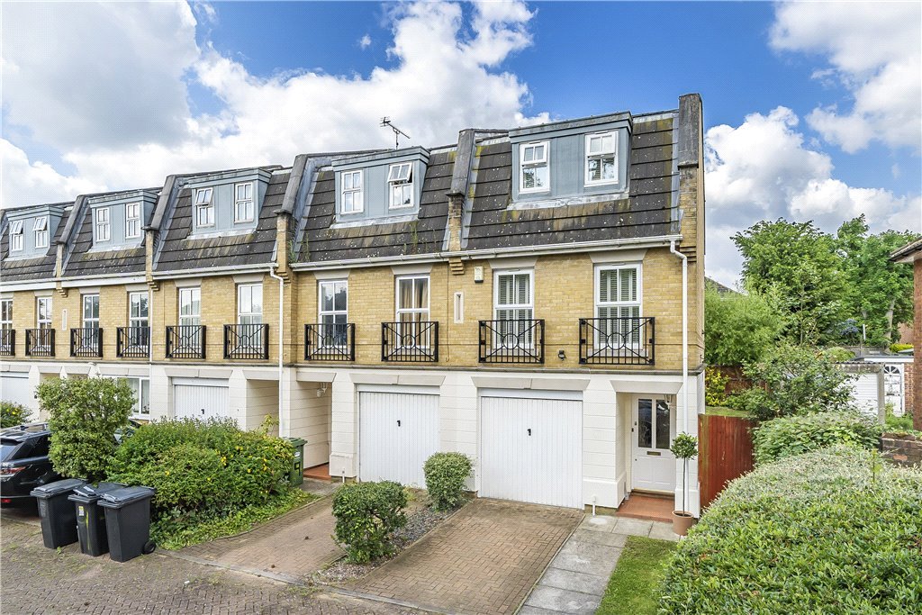 End Of Terrace House in Napier Court, London, , SE12 | Acorn